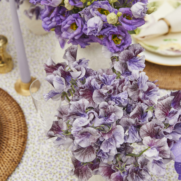Four Ways to Style a Summer Table With Flowers | C Magazine®